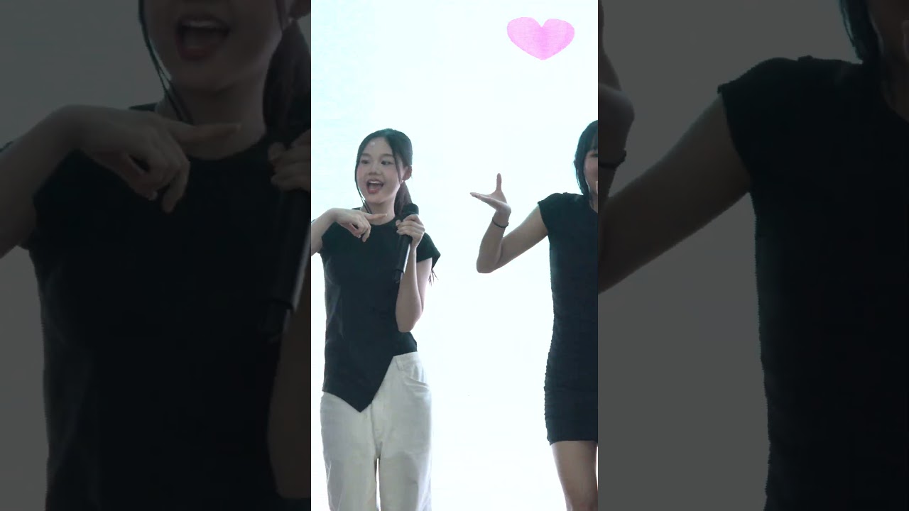 [Fancam] Upgirls - Tak Rumit (Upgirls Amy) at Meet Up 2025