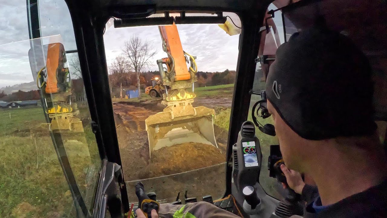 Removing Crushed Asphalt With The Hitachi Excavator