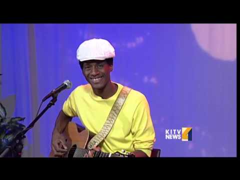 Ron Artis II shows off his musical talent