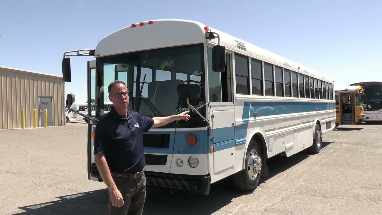 2016 Thomas Saf-T-Liner EFX Bus B89467