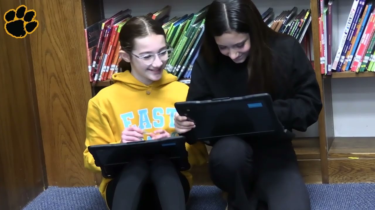 Commack Students Use Padlet To Recommend Books!