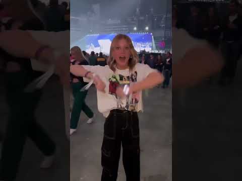 Taylor swift concert!!! What’s your favorite song from Taylor Swift?????????????#ninjakidstv #taylorswift