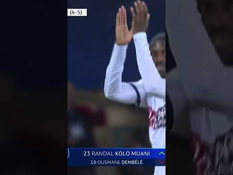Dembele could not care less about the Barcelona fans booing him 🤣 #UCL