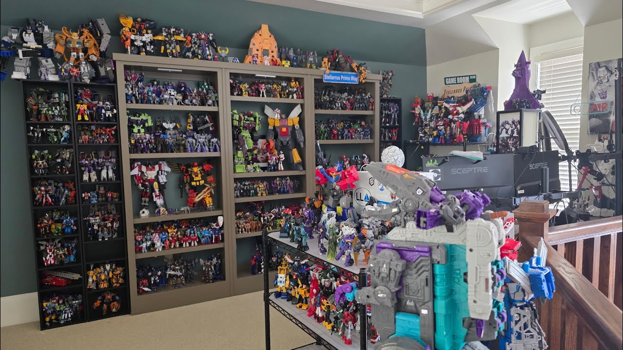 This is My INSANE Transformers Collection! ( Over 700 Figures!)