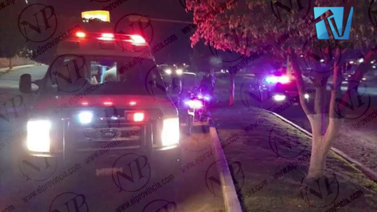 MOTOCICLISTA RESULTA LESIONADO AL PERDER EL CONTROL DE LA UNIDAD QUE VIAJABA EN EL BULEVAR