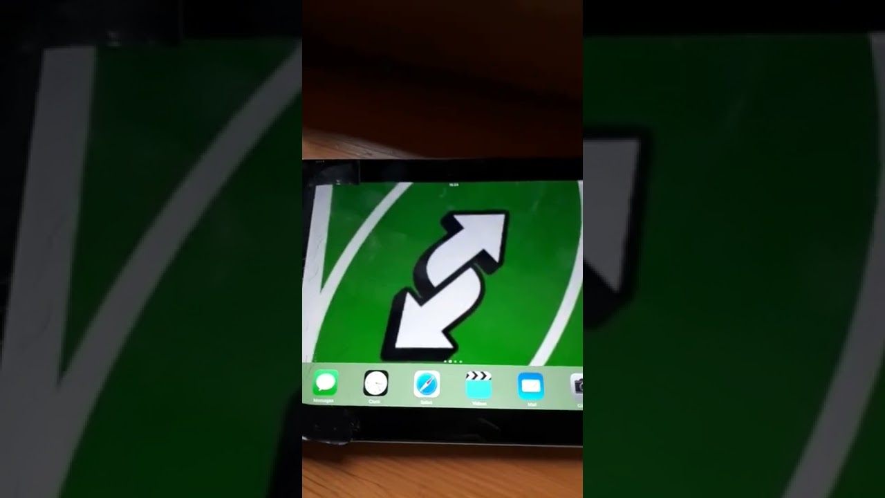 uno reverse card ipad wallpaper