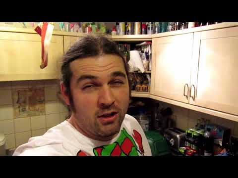 Vlogmas Day 23 - Panto, Fancy Dress Shop & Halloween Clowns!