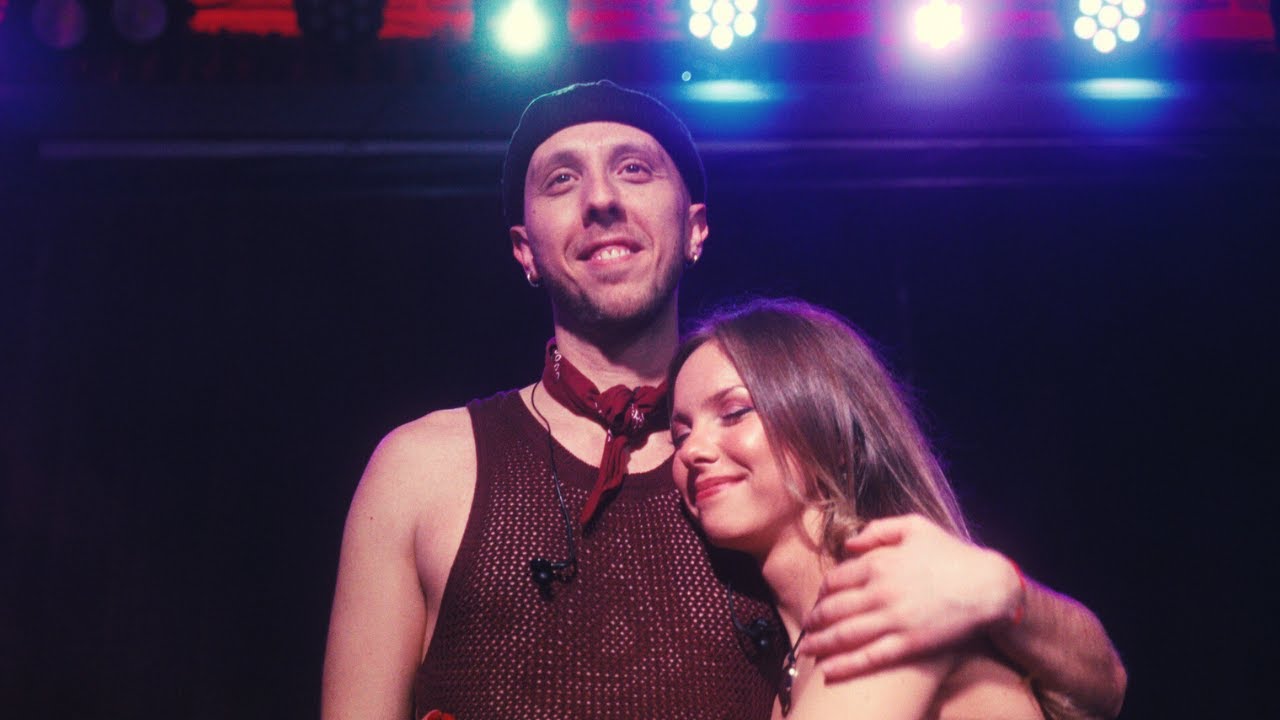 Lyrics & Translations of DO KRAYA NA SVETA by Robi | Popnable