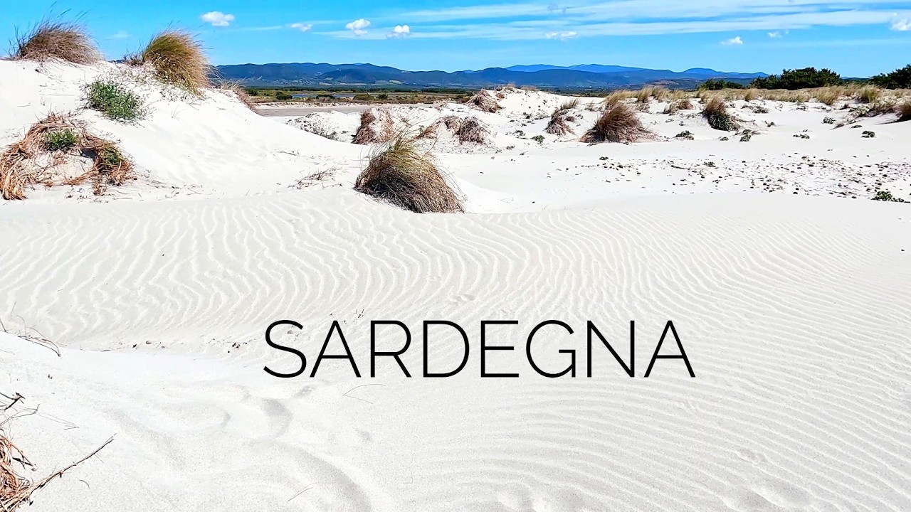 Le dune di sabbia bianca in Sardegna spiaggia di  Is Arenas Biancas Teulada
