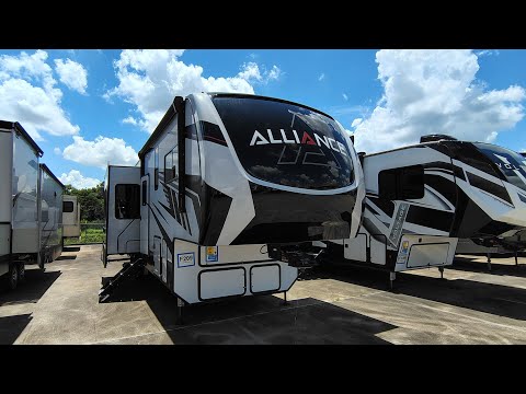 F209 - 39' 2022 Alliance RV Valor 36V11 w/3 Slides - Toy Hauler