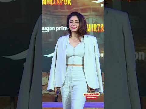 Mirzapur 's Saloni Bhabhi @Neha Sargam Looks Hot in This Video - Must Watch