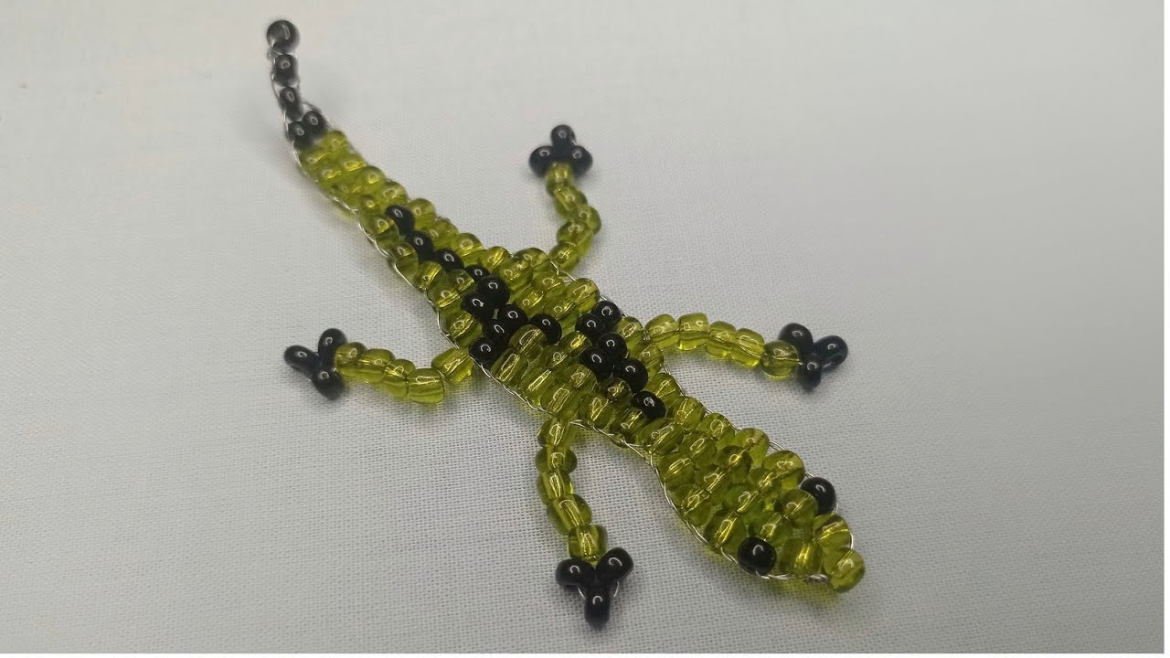 Lizard from beads using parallel weaving technique
