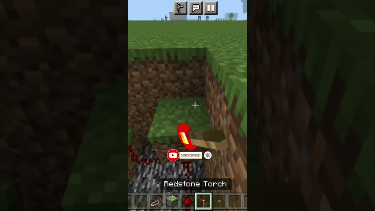 How to build a 1X1 flush piston trap door in Minecraft! #shorts #ytshorts #minecraft #tutorial