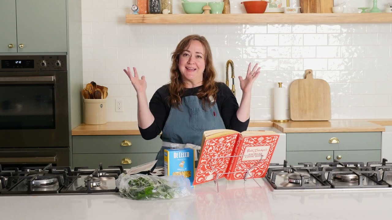 Vintage Betty Crocker's 1950 Picture Cookbook Cookthrough: Recipes Revisited -- Lumberjack Macaroni