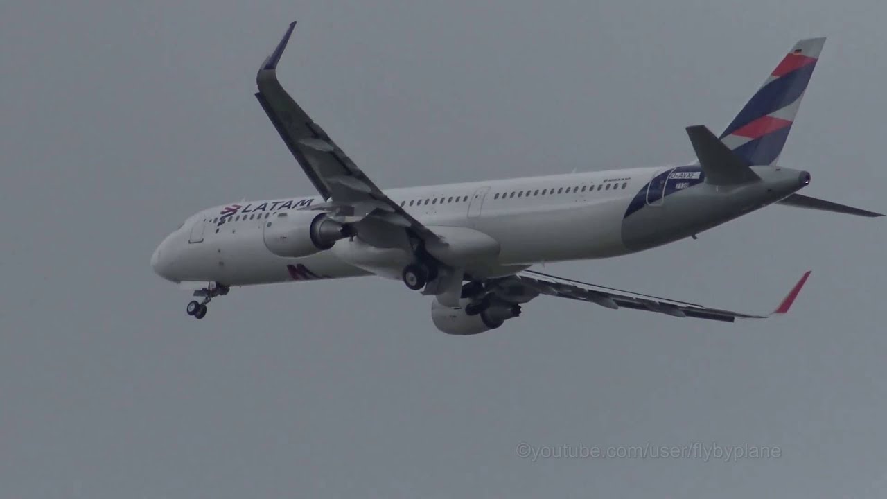 LATAM Airlines First A321 [CC-BEK] | Go Around @ Hamburg Airport | 4K