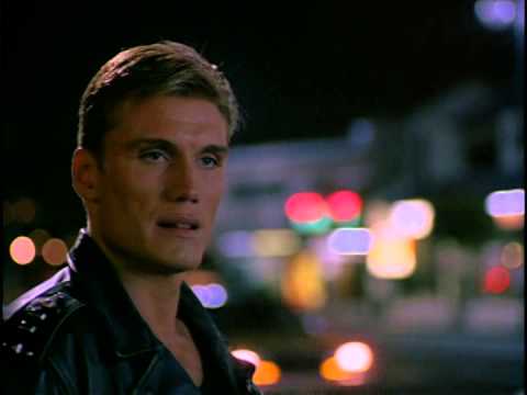Showdown In Little Tokyo (1991) : Eating Fish of those naked chicks