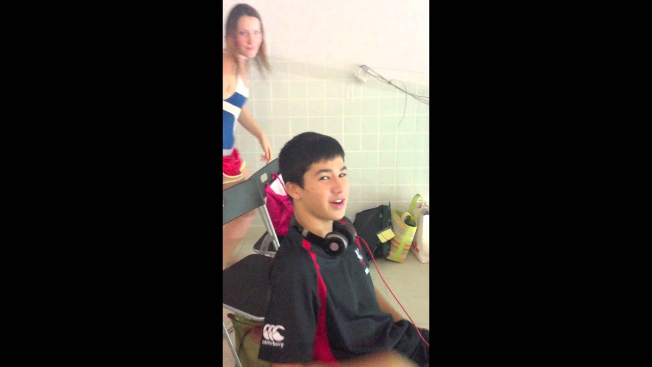 CDNIS swim team