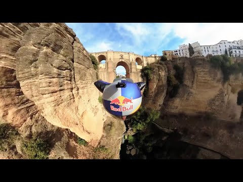 Flying under Ronda Bridge // Wingsuit project Dani Roman