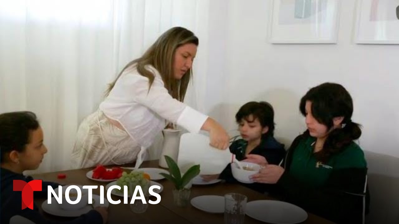 Regreso a clases: Esta madre narra cómo preparó a sus hijos | Noticias Telemundo