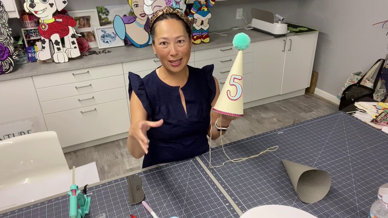 DIY Party Hat / Birthday Hat Using the Cricut