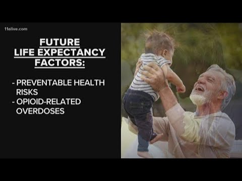 Report: Americans are living longer