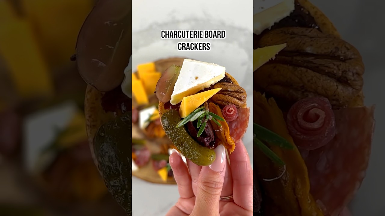 🤯 Charcuterie board crackers!