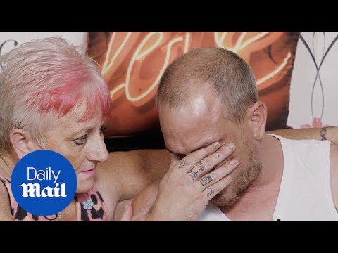 Emotional family of mother aged 36 with Alzheimer's speak out - Daily Mail