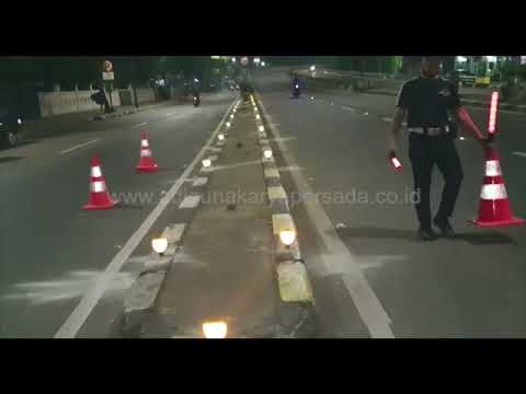Road Reflector - Road Safety Reflector Latest Price, Manufacturers ...