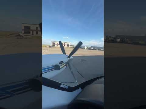 🤔 What is FEATHER vs FINE PITCH? | Turboprop PT6 | Pilot Training and Aircraft Facts #aviation