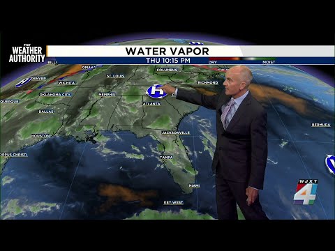 The Gulf breeze returns with an increasing chance of showers, storms