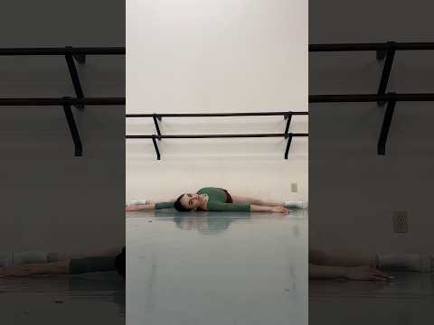 HIDDEN TALENT #ballerina#splits#react#stitch#flexible#dancer#athlete#notnormal