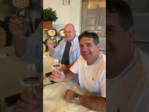 🇮🇹🍷❤️ What goes great with pizza? Prosecco!!! Cooking Italian with Joe Borio