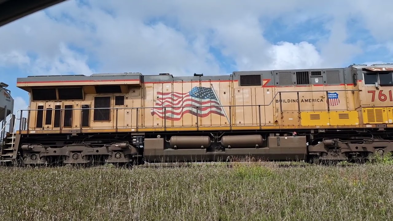 GE ES44AC Startup (Evolution Series)