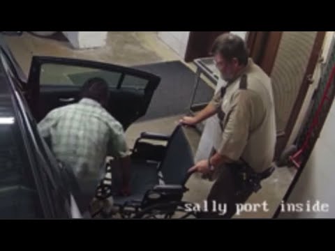 Expert reaction to Officer struggles with prisoner in Sally port, by SGT Beast Larson DT Instructor