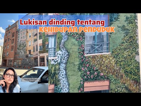 Lukisan dinding tiga dimensi tentang kehidupan penduduk pekerja pabrik sutra