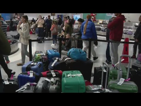 Stranded Southwest passengers pack Oakland International Airport