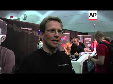 3D multimedia glasses at E3 ++NEW 1115 GMT++