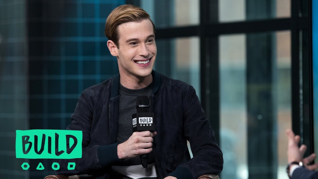 Tyler Henry Drops In To Talk About E!'s “Hollywood Medium with Tyler Henry”