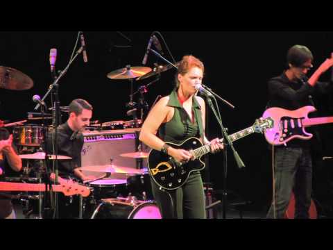 Raw Footage Preview of Chelsea Berry at North Shore Music Theatre last ...