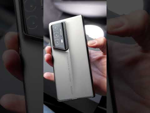 A Porsche Smartphone?! - Porsche Design Honor Magic V2 RSR