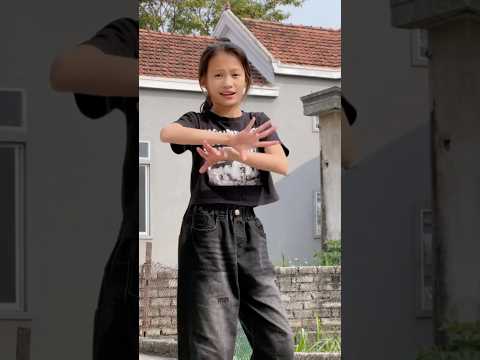 Tái Sinh Hottiktok Hoàng Trà My