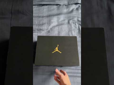 BEST JORDAN 1 MID COLORWAY EVER 🔥 #shorts #shoes #sneakers #unboxing #jordans