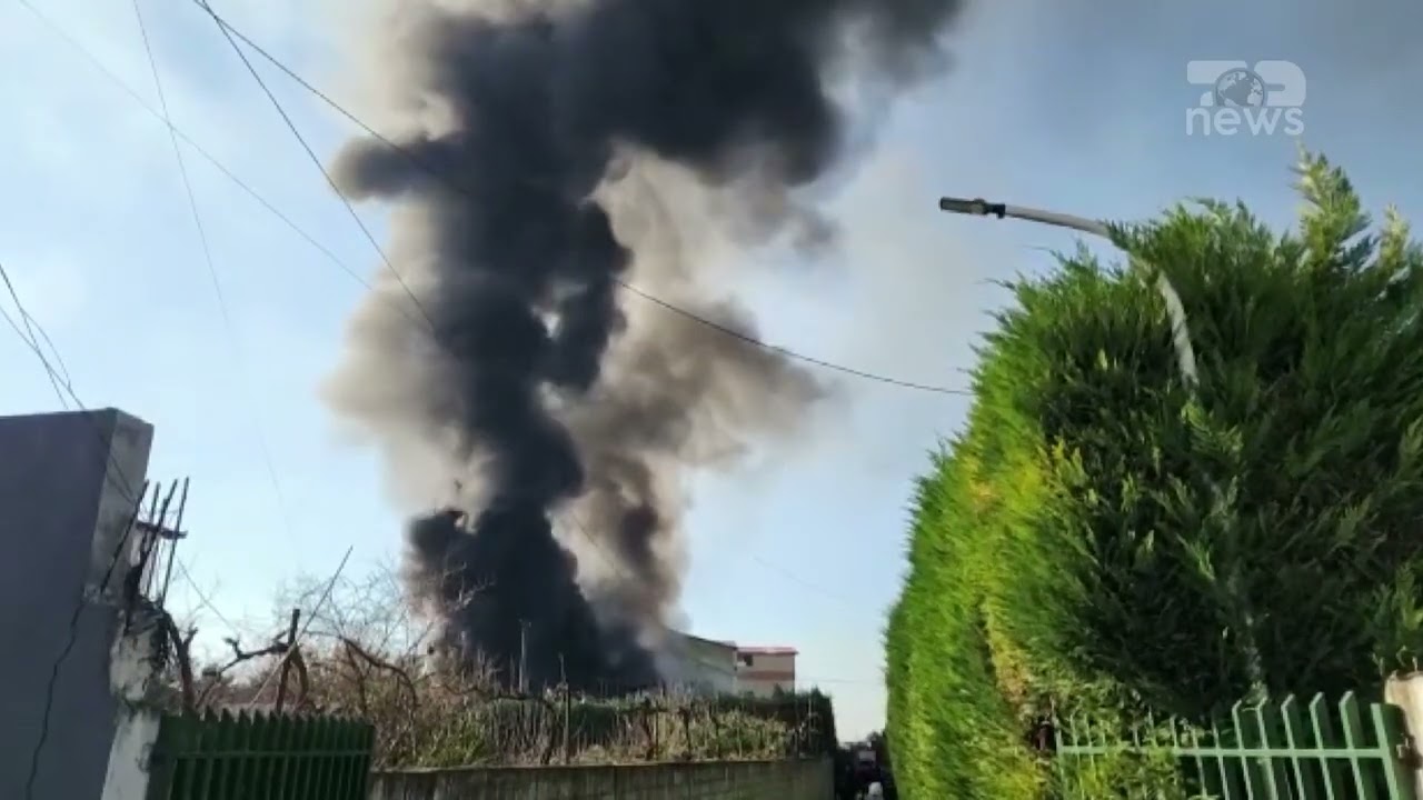 Top News – Shkrumbohet fabrika e sfungjerit në Elbasan/ Zbulohet shkaku ... Top News – Shkrumbohet fabrika e sfungjerit në Elbasan/ Zbulohet shkaku ...