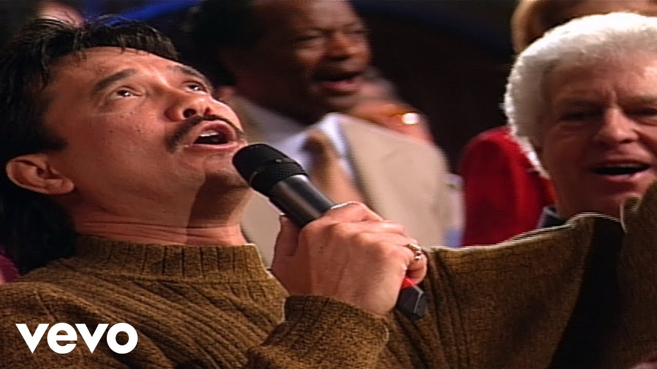 Bill & Gloria Gaither - Rise Again [Live] ft. Ivan Parker