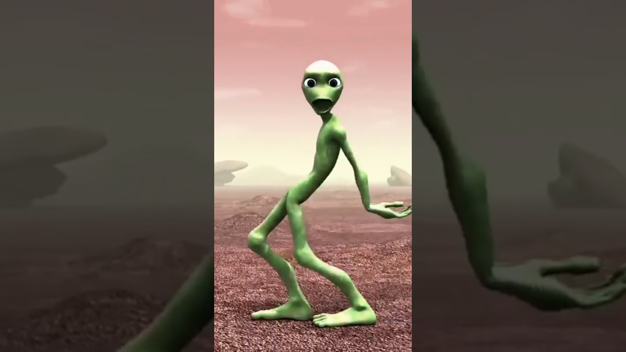 Green Alien Dance 👽 | Dame Tu Cosita Challenge #shorts