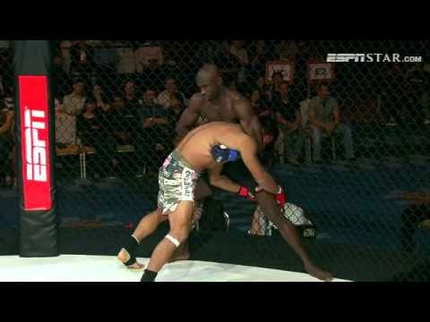 Martial Combat 7 Fight 3 Alex Niu Vs Vuyisile Colossa Part 1