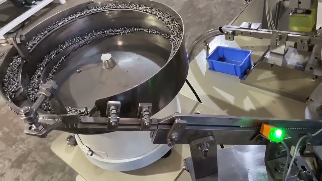Fully automated bolts gaskets fixing machine