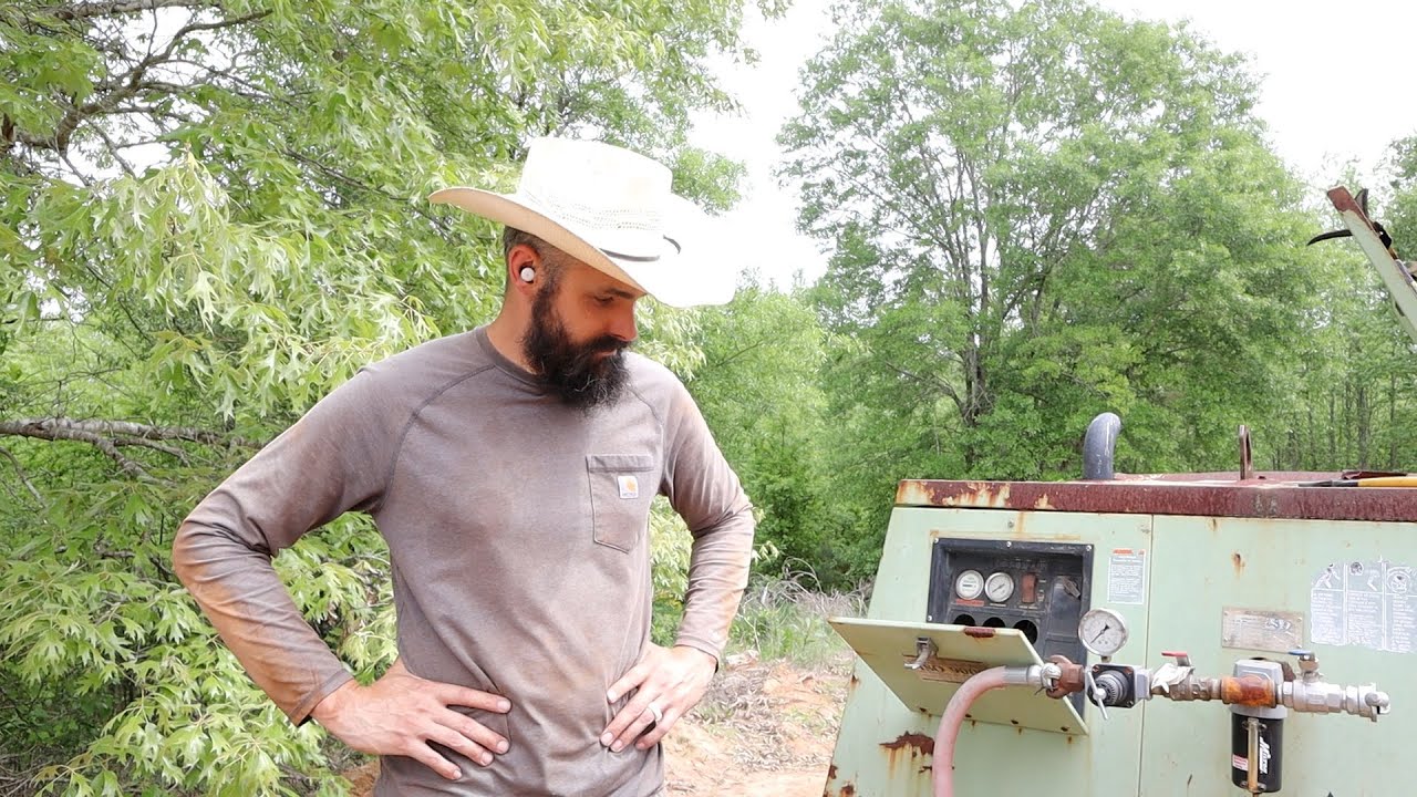 Hand Tamping Rammed Earth When Equipment Fails - Vlog 61