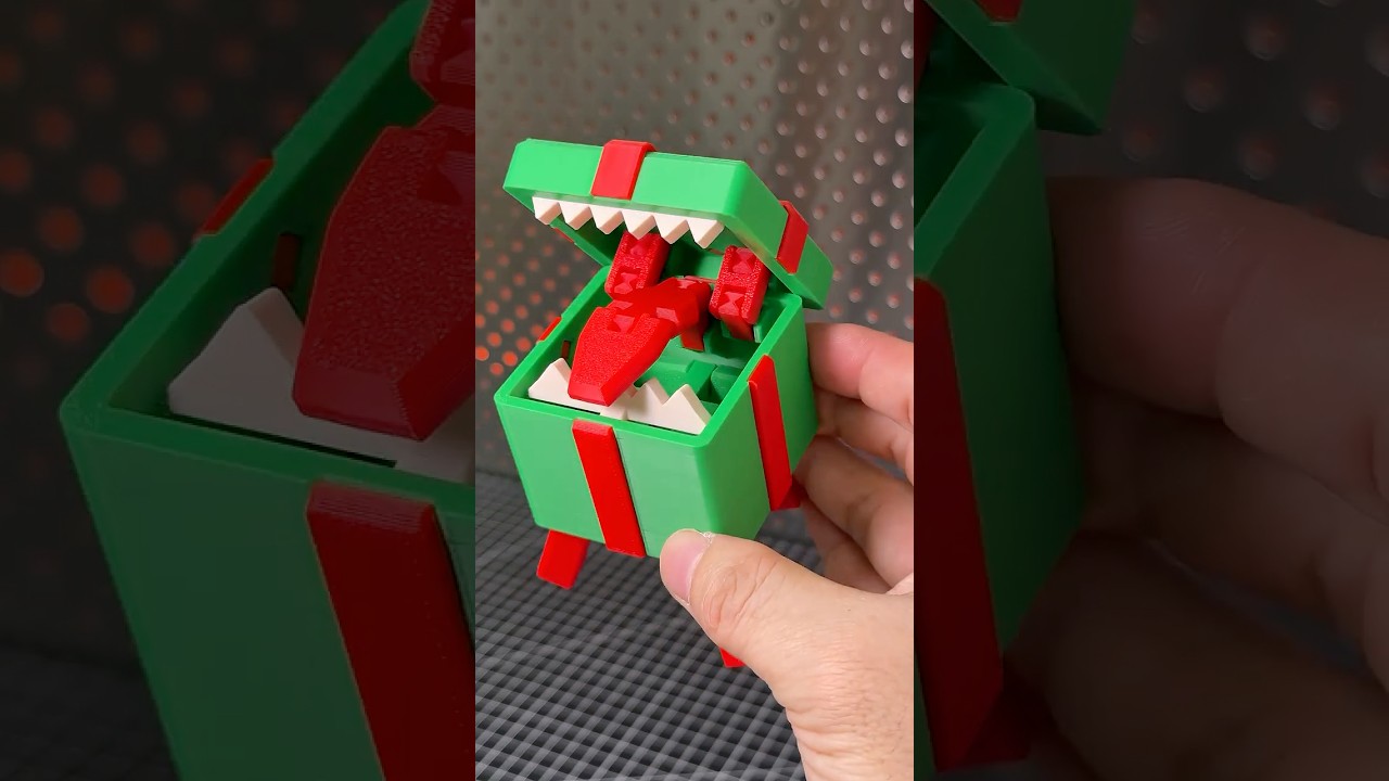 This 3D Printed Mecha Gift Box Transforms... and Sticks Its Tongue Out! 🤖🎁  #3dprinting #giftbox