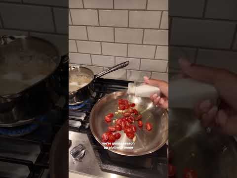 Gourmet Lobster Bisque Pasta in 15 Minutes with Trader Joe’s Ingredients! 🦞🍝